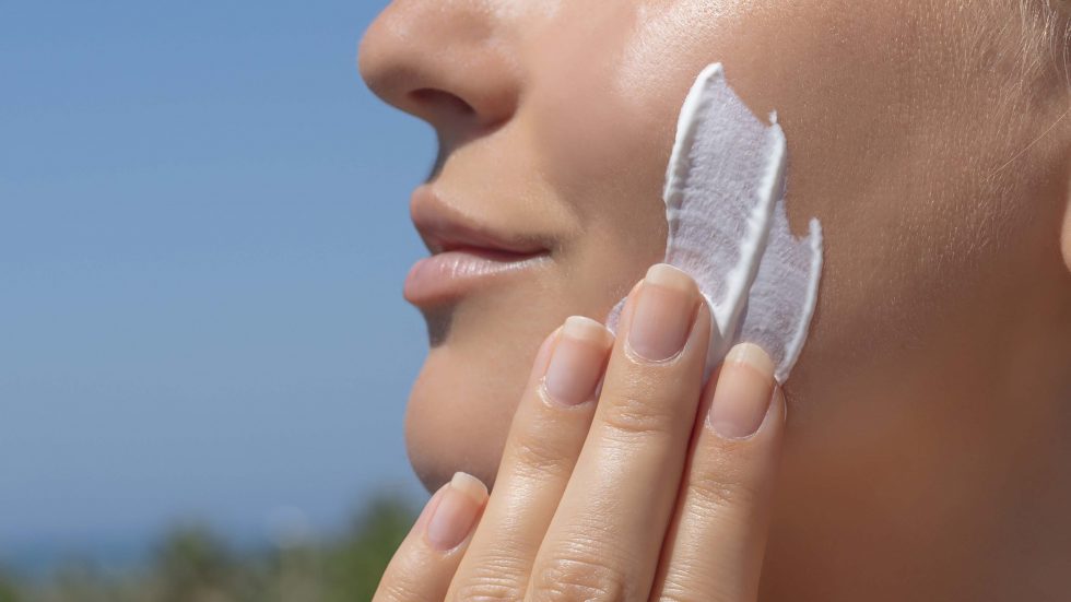 PHOTOAGING: HOW SUN EXPOSURE ACCELERATES SKIN AGING